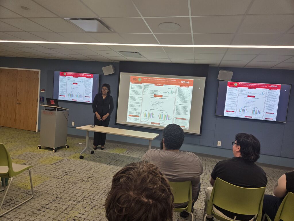 Congratulations to our Summer RAs Kennedy and Sydney! – MC2 Lab