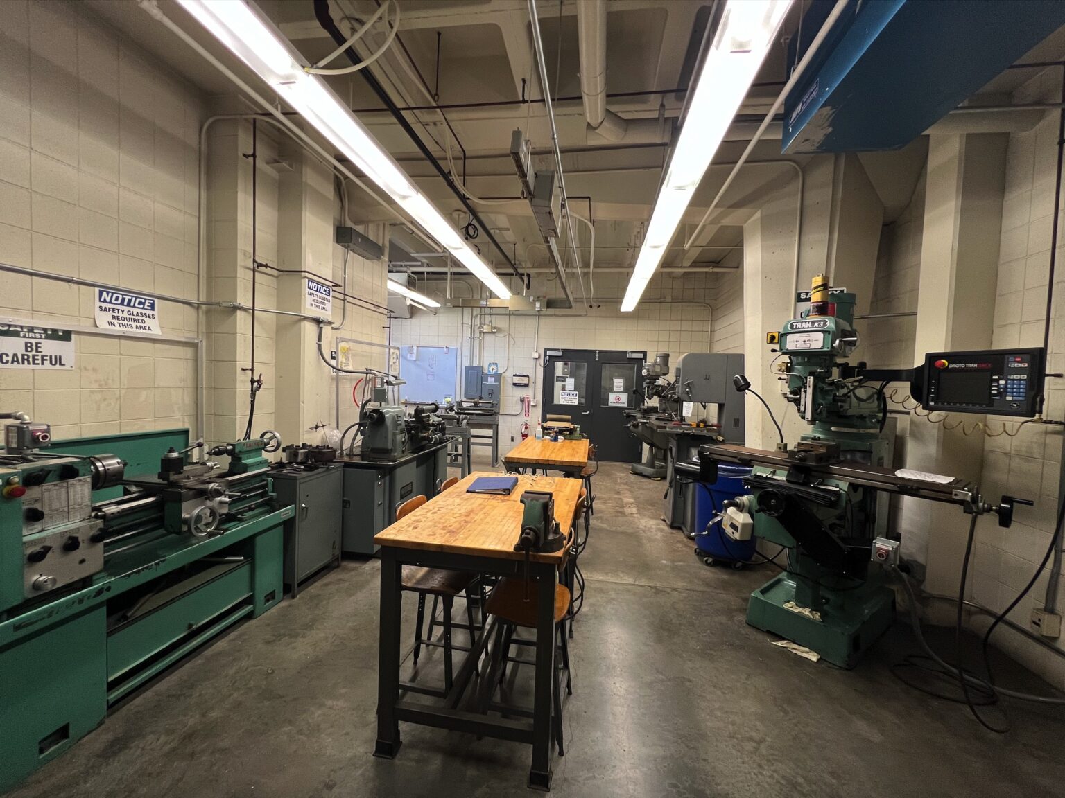 Training – Physics Machine Shop