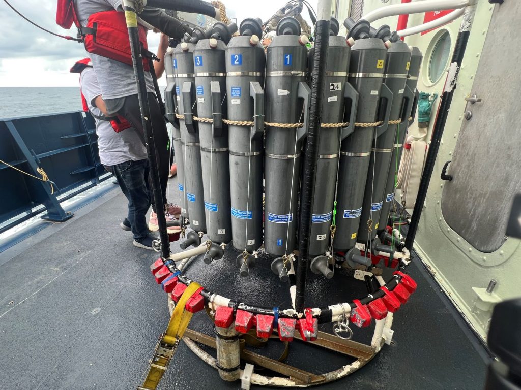 Water Sampling with a CTD – PUFINS at Sea